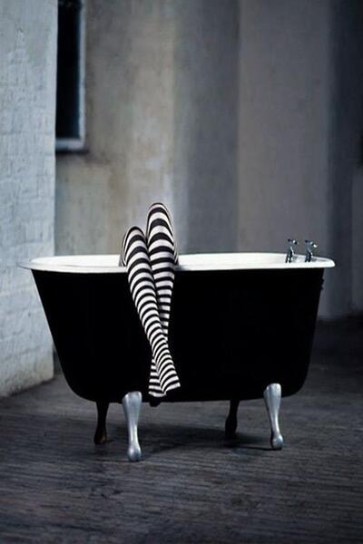 Poem contest Another 'Legs' Poem Contest - All Poetry