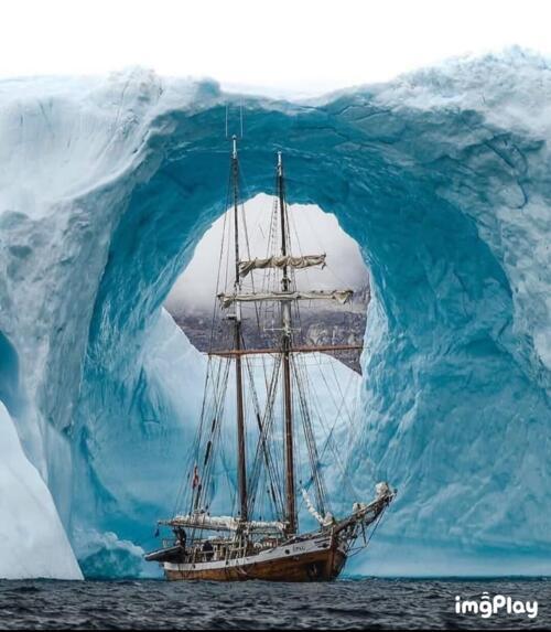 The Window in the Iceberg - a poem by Allseasonsverse - All Poetry