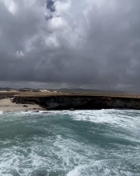 Immense sadness - a poem by Solange Loe-Sack-Sioe - All Poetry