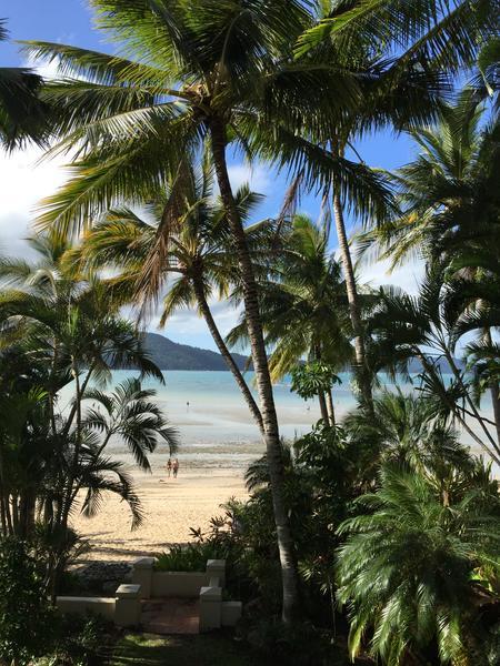 Sky window (Shortened rewrite of 'Castaway') - a poem by Soulo - All Poetry