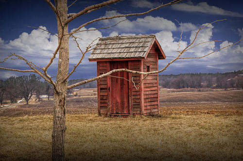 100 Yards to the Outhouse - a poem by PaPa Duck - All Poetry