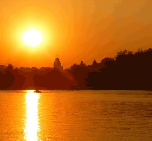 East, due East - a poem by eric svenson - All Poetry