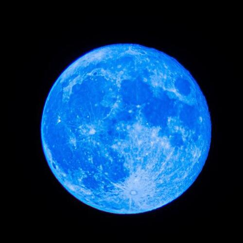 Blue Moon Here Tonight - a poem by Davidlind - All Poetry