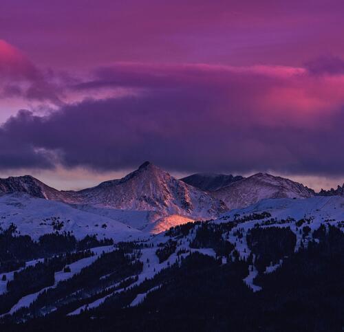 White backdrop mountains -- haiku - a poem by kareneisenlord Klge - All ...