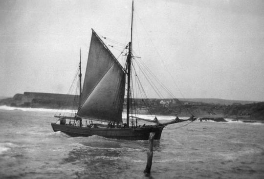 The Ketch Ceres 1811 - 1936 by Cicely Fox Smith - Famous poems, famous ...