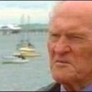 A Day In Autumn by Ronald Stuart Thomas - Famous poems, famous poets ...