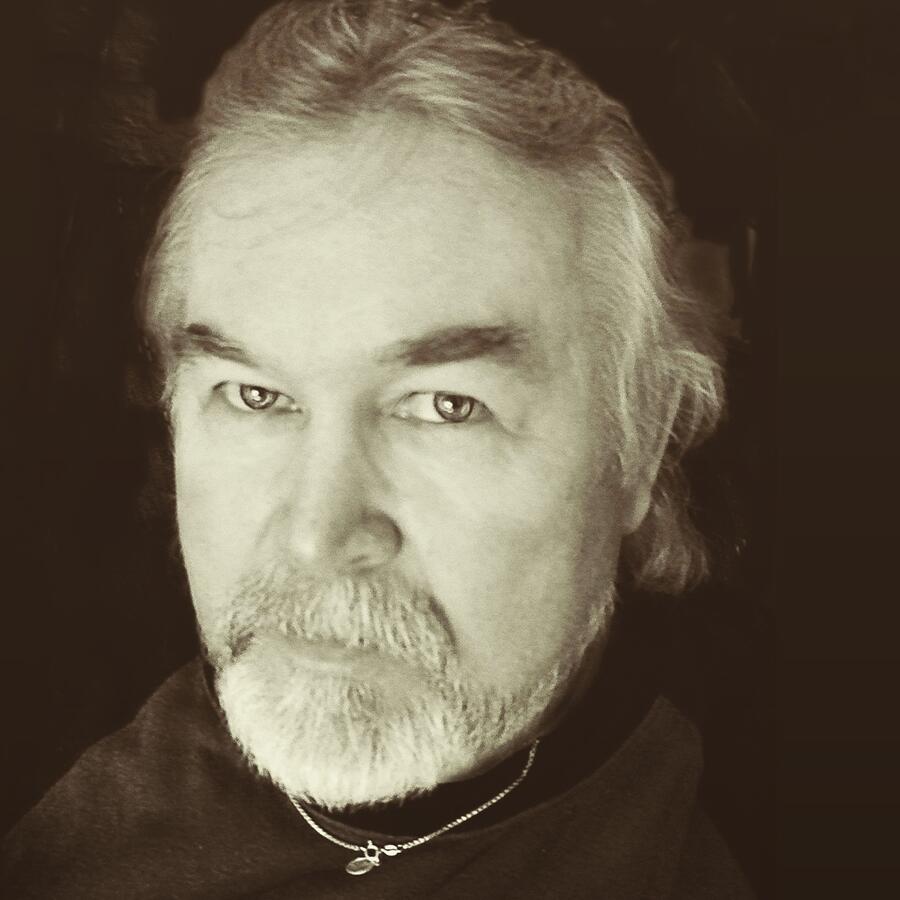 Vincent Moore - poet at allpoetry